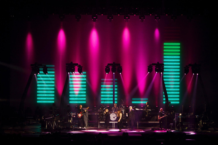 Back to Front showing in UK cinemas tomorrow - PeterGabriel.com