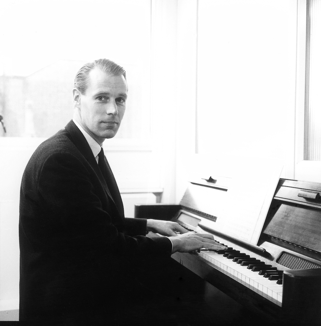 George Martin RIP - PeterGabriel.com